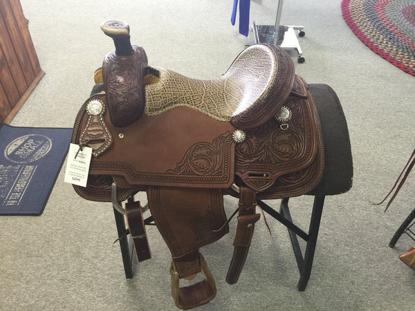Connolly's Roping Saddle - Connolly Saddlery